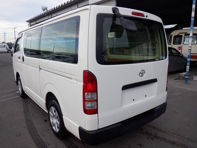 2015/AUG TOYOTA HIACE VAN QDF-KDH201V 3000cc KDH201-0177198 | Japanese Used Cars | RYUSOBANKIN