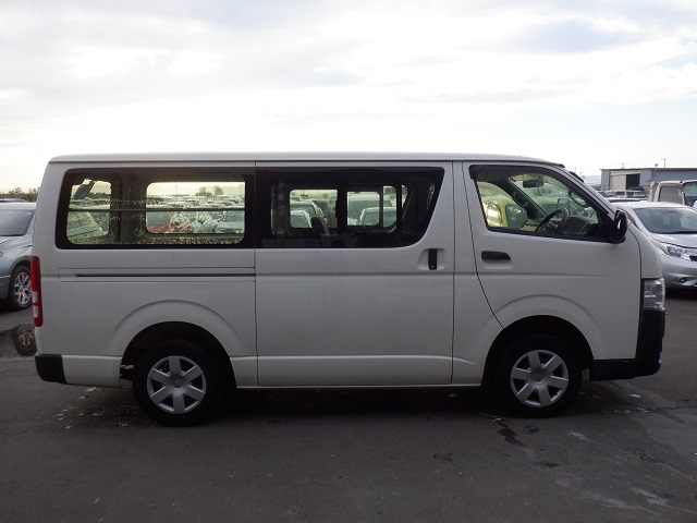 2015/AUG TOYOTA HIACE VAN QDF-KDH201V 3000cc KDH201-0177198 | Japanese ...