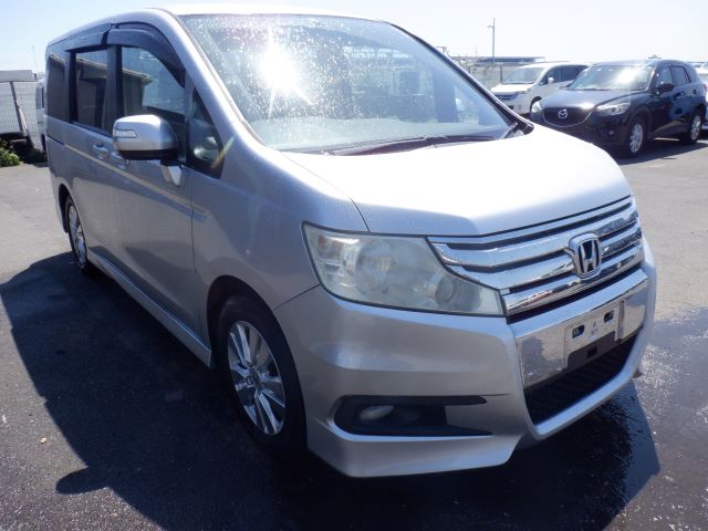 2010YEAR/JUL HONDA STEP WAGON RK5 2000cc RK5-1039242 | Japanese Used ...