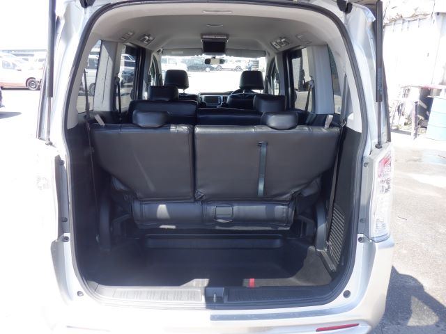 2010YEAR/JUL HONDA STEP WAGON RK5 2000cc RK5-1039242 | Japanese Used ...