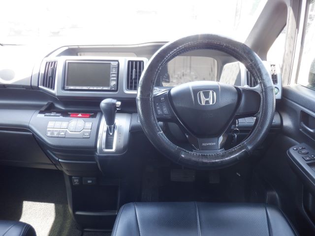 2010YEAR/JUL HONDA STEP WAGON RK5 2000cc RK5-1039242 | Japanese Used ...