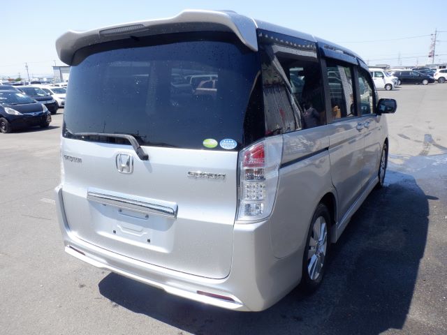 2010YEAR/JUL HONDA STEP WAGON RK5 2000cc RK5-1039242 | Japanese Used ...